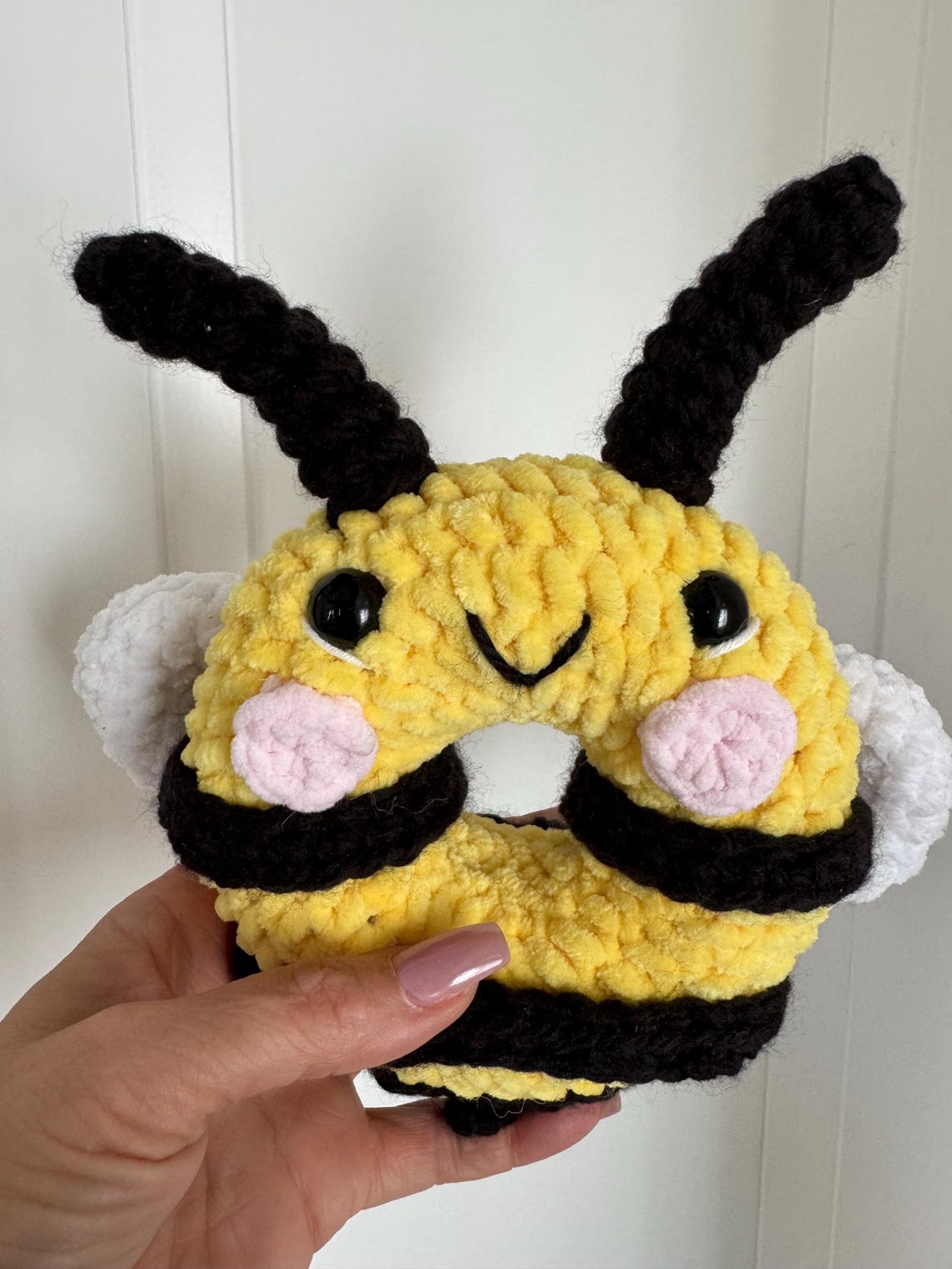 Bombo the Bumblebee, Ring Crochet Pattern- Donut Ring Plushie Toy ...