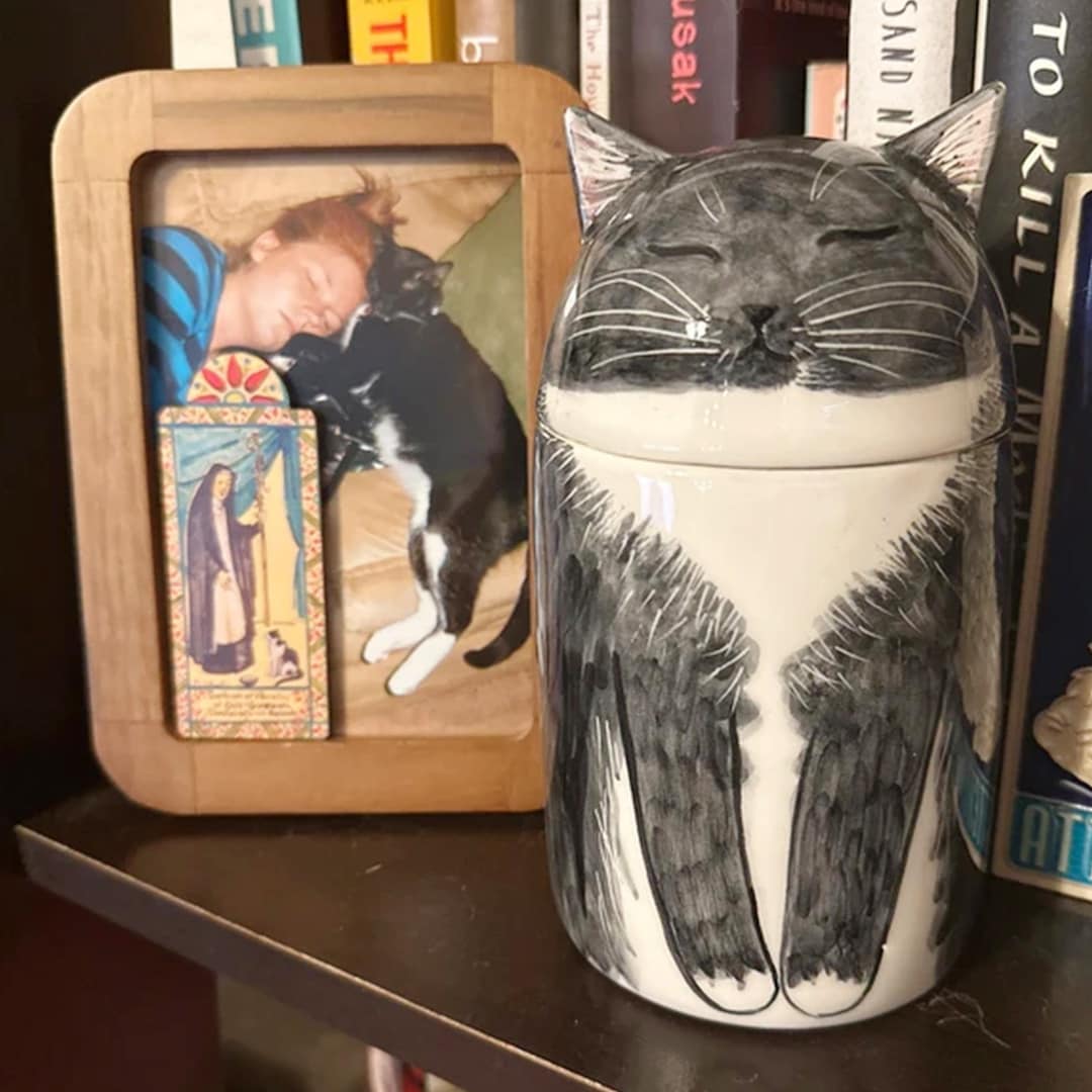 Personalized Cat Urn, Custom Cat Urns, Special Remembrance, Memorial ...