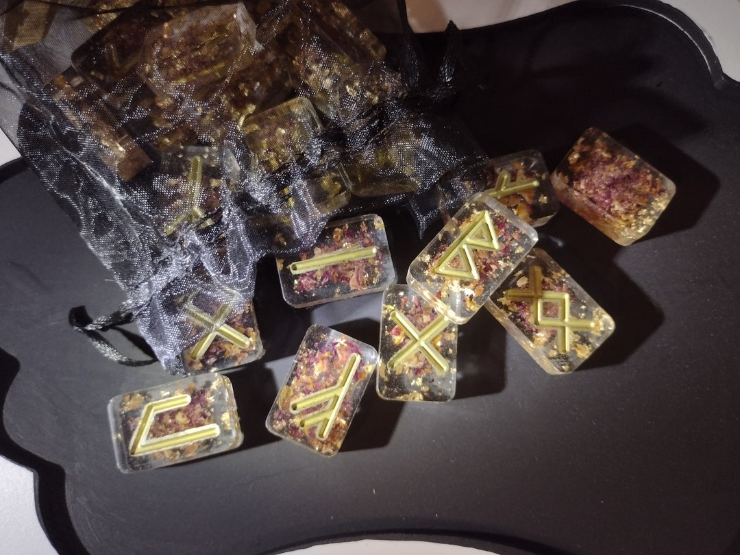 Frigg Runes Set - Etsy