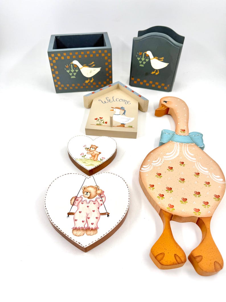 Vintage Grandma Core Decor | Grand Millennial | Kitschy Decor | 90s ...