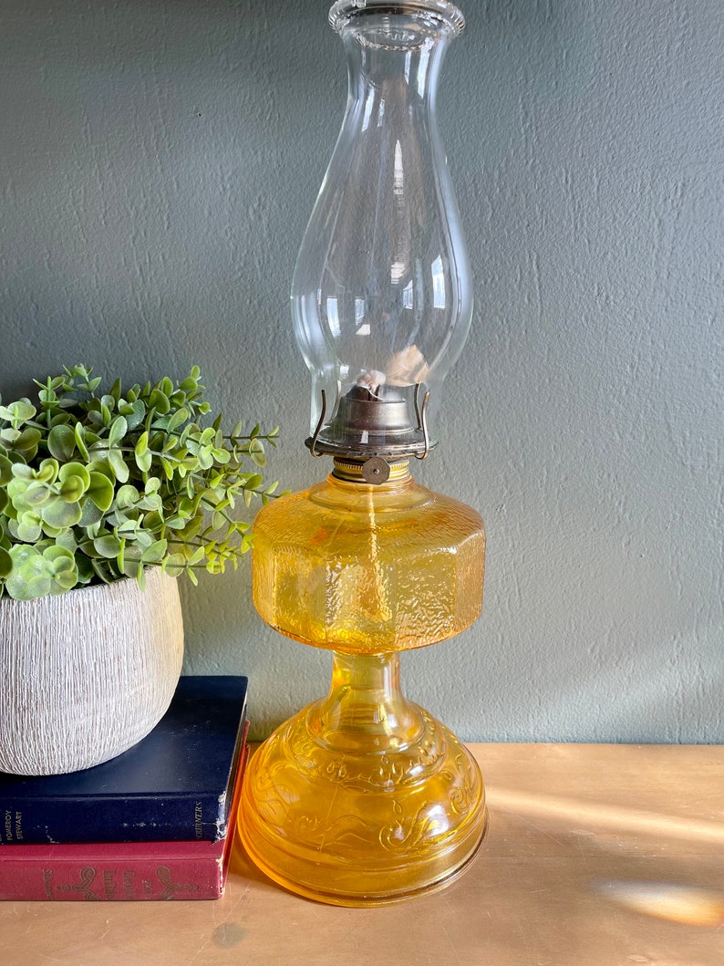 Antique Yellow Glass Oil Lamp P&A MFG CO. Waterbury Conn. - Etsy