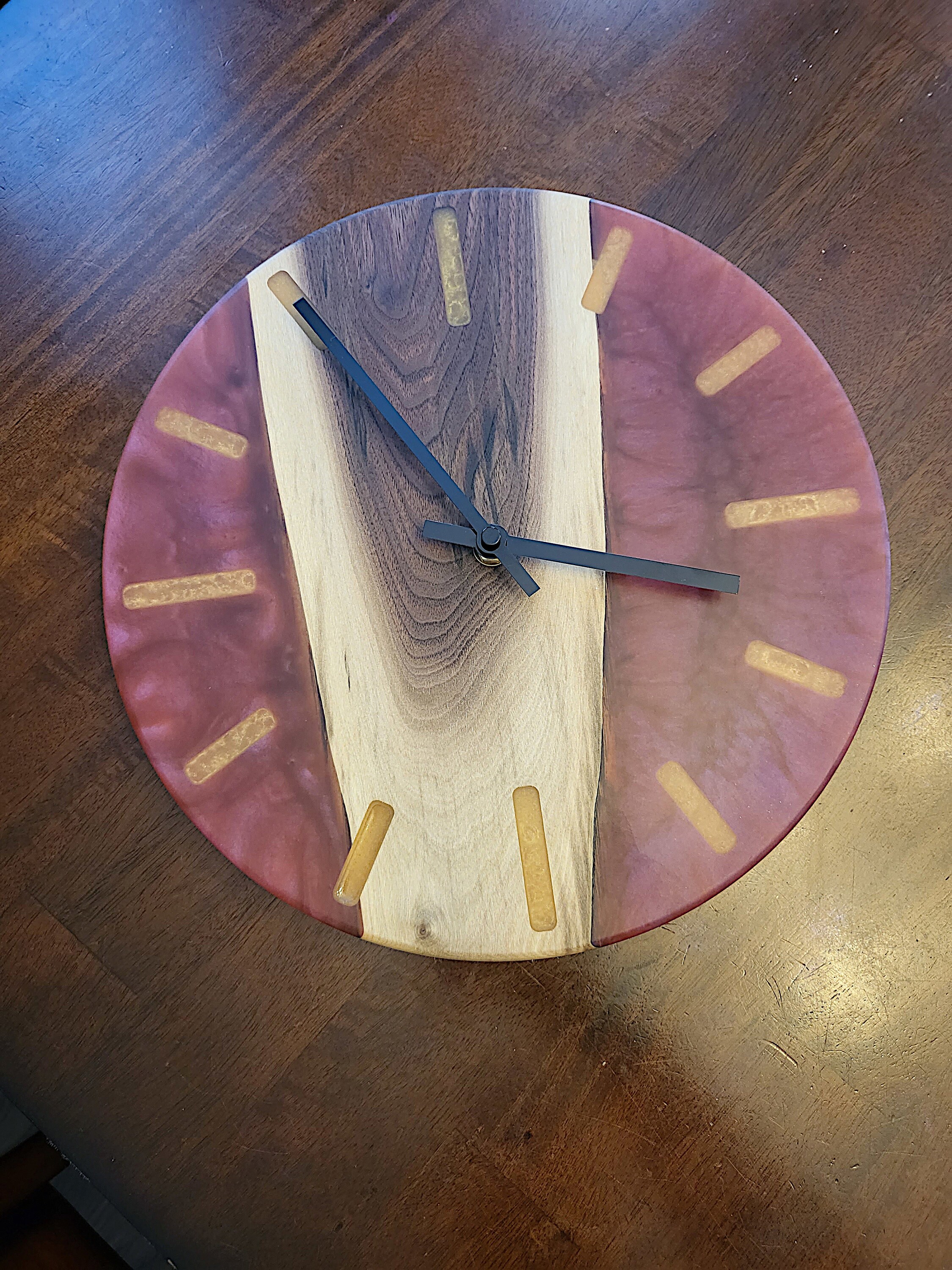 12 Round Epoxy & Walnut Wall Clock - Etsy