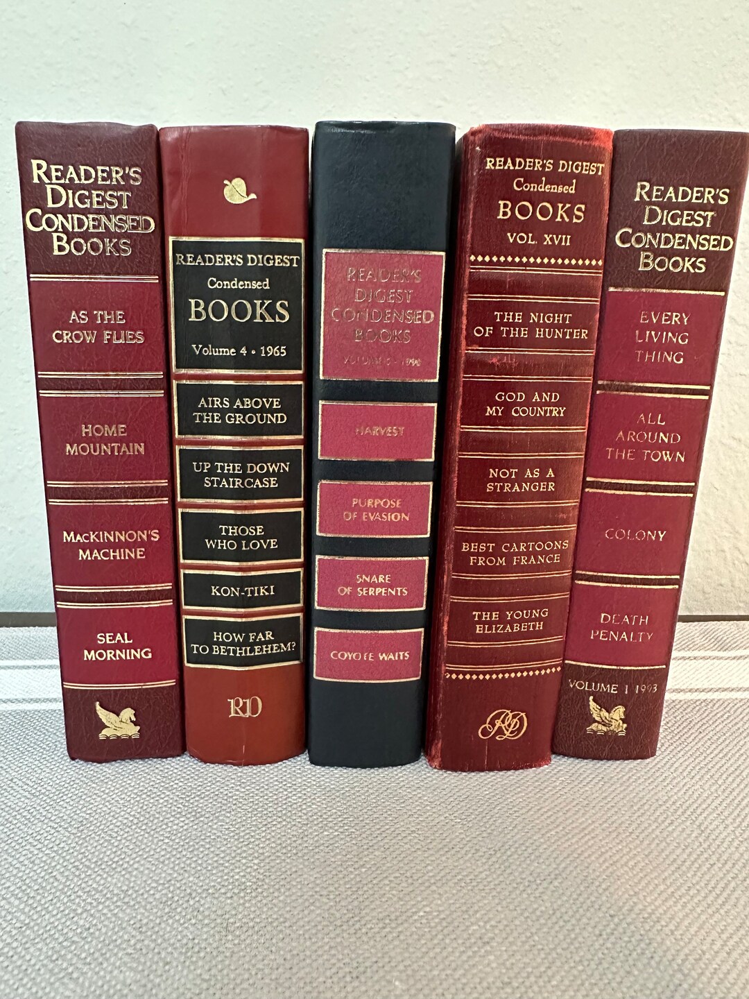 Shades of Red, Monochromatic Book Set of 5, Red Book Decor, Readers ...