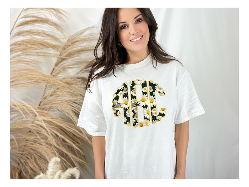 Daisy Single Custom Monogram Personalized Floral Monogram Cute T-shirt ...