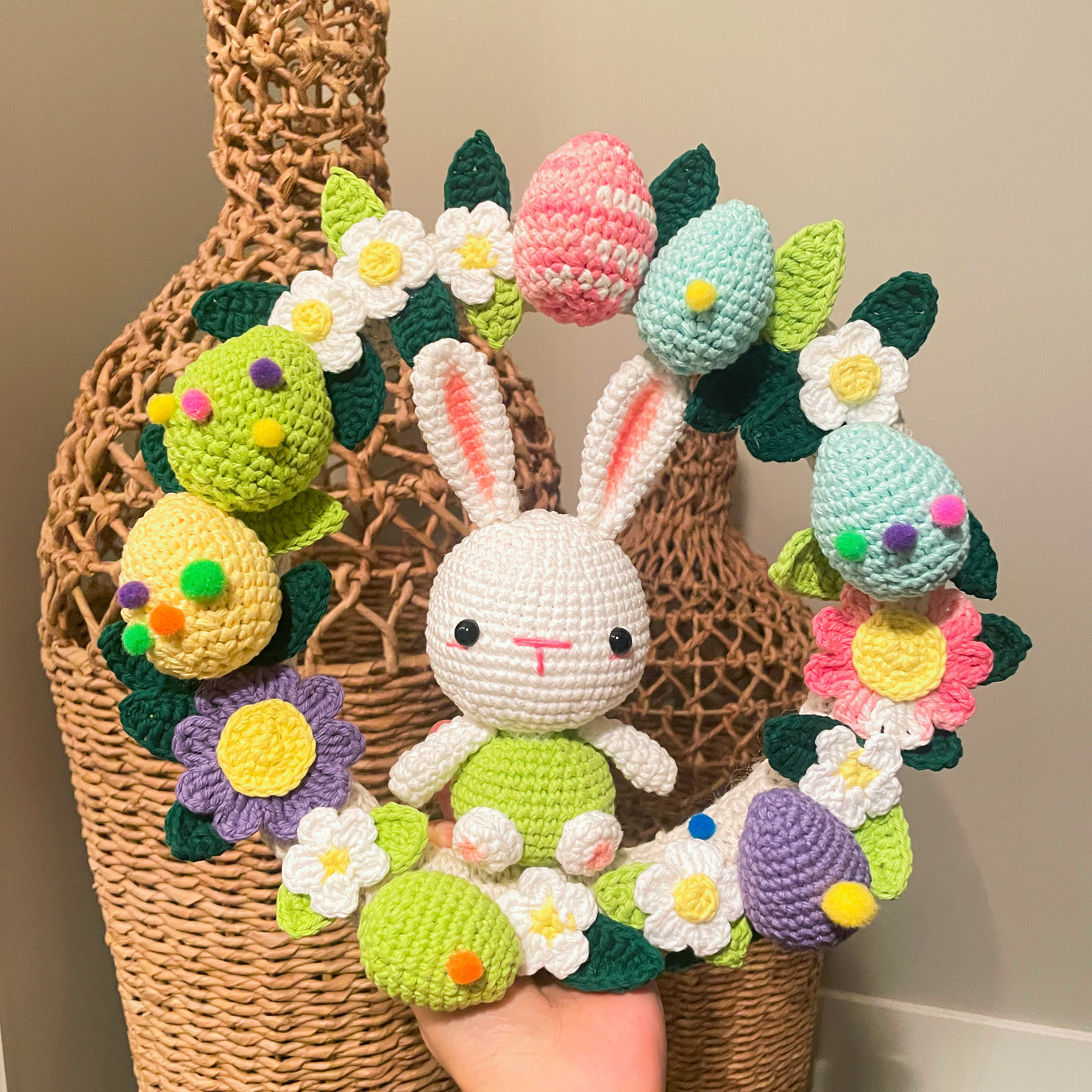 Crochet Easter Wreath Pattern: Bunny, Flowers, Eggs (PDF) - Etsy