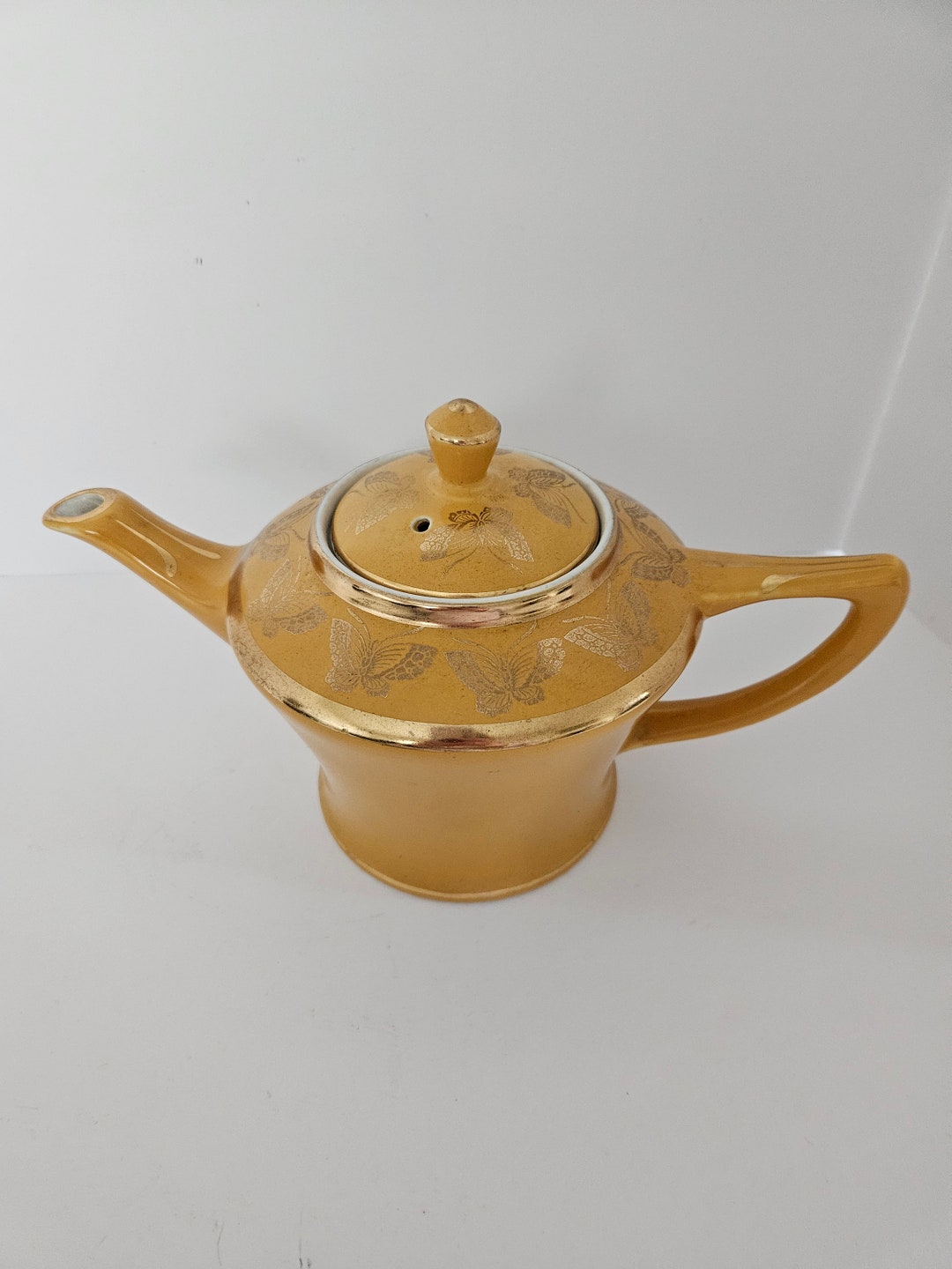 Vintage Cleveland Yellow Hall Gilded Lidded Teapot With Gold Tone ...