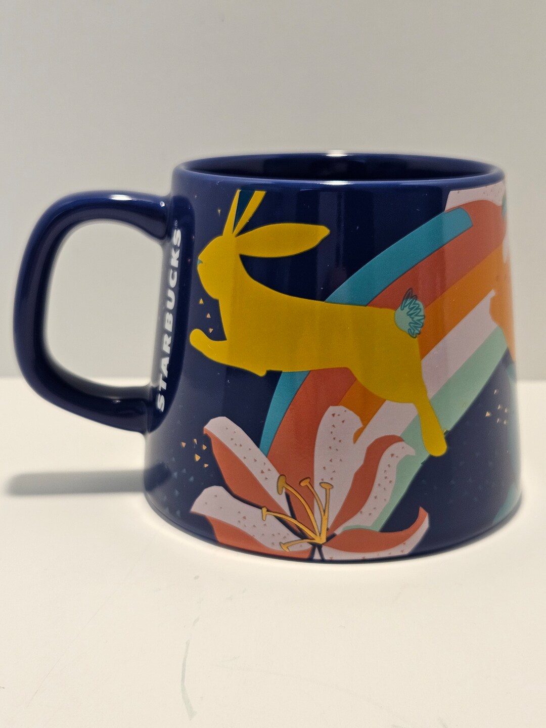 2021 Starbuck's 14 Oz. Cobalt Blue Easter Bunny Rainbow & Floral Cup ...