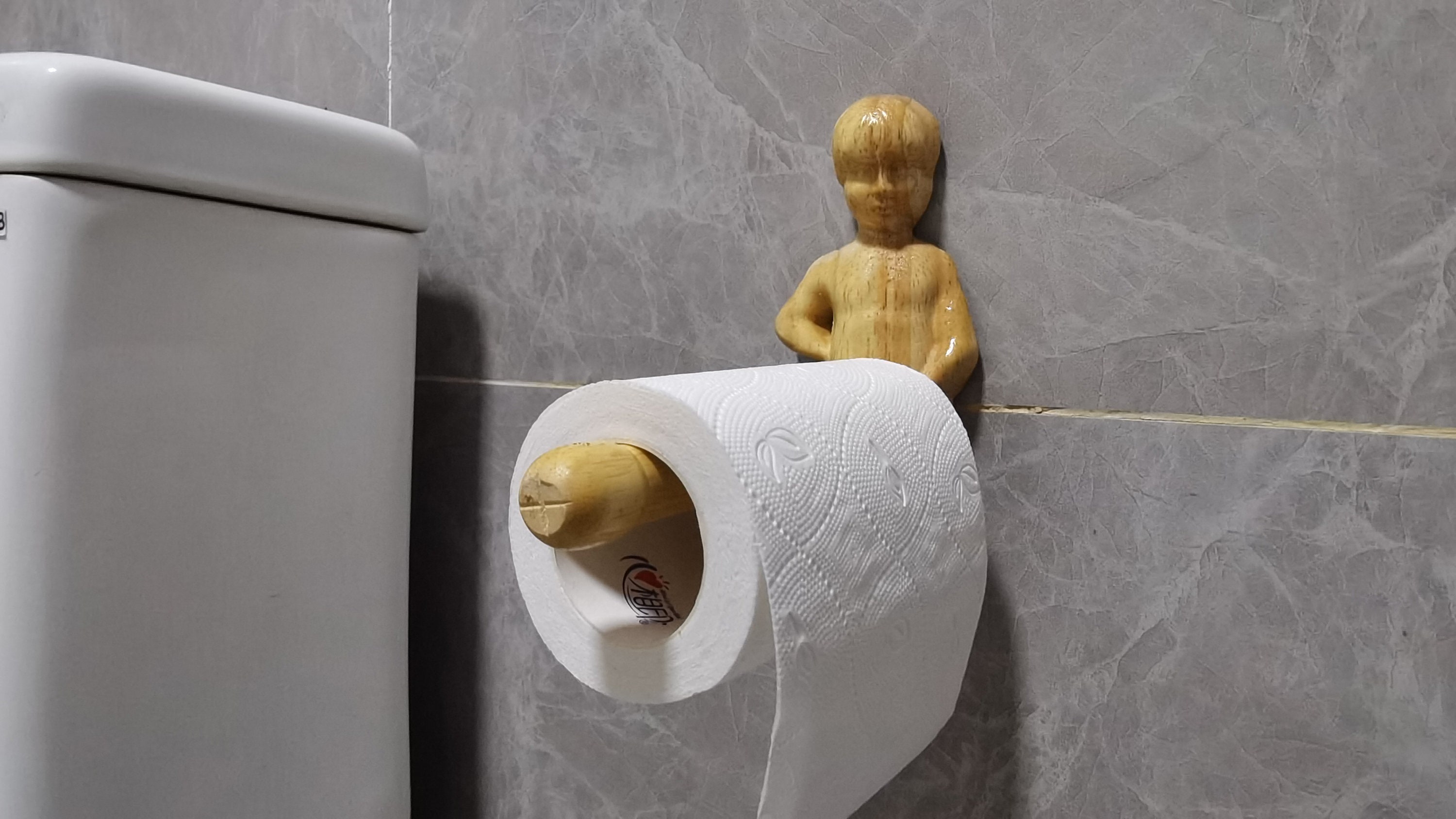 Spoof Creative Wooden Toilet Paper Holder, Fun Wall Hanging for Little ...