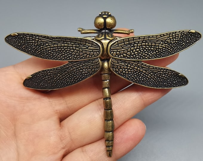 Realistic Dragonfly Sculpture, Iridescent Colour-changing Dragonfly ...