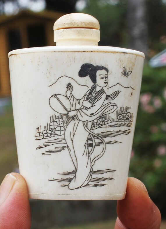 Antique Chinese Carved Bone Snuff Perfume Bottle Etc… - Gem
