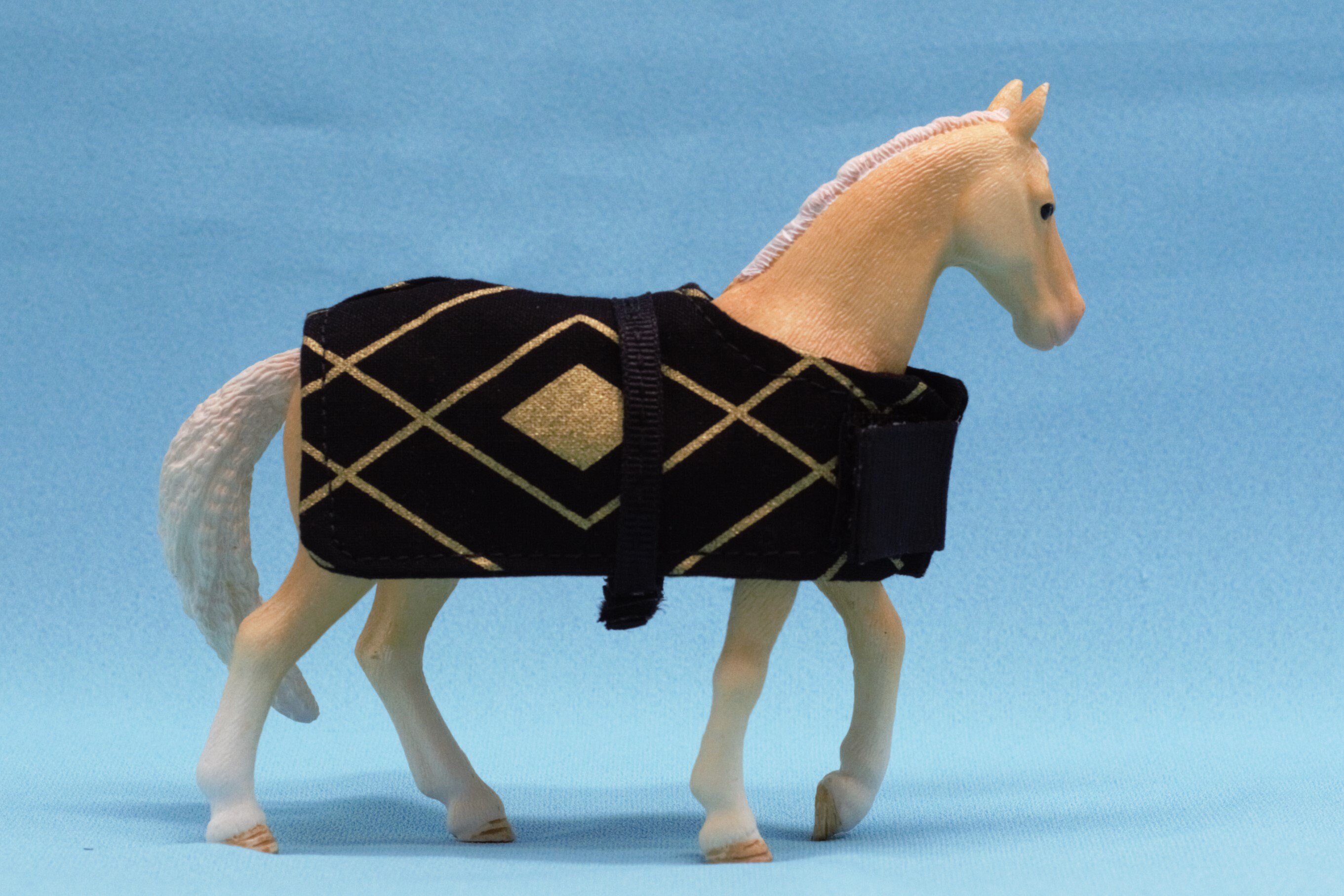 Schleich Scale Gold Diamond Model Horse Blanket - Etsy