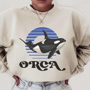 Retro 80s 90s Orca Sweatshirt for Orca Lover Killer Whale Wildlife ...