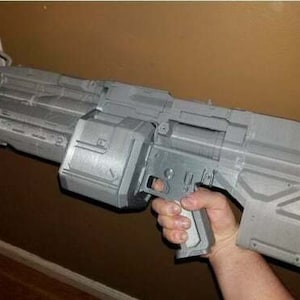 Doom Heavy Assault Rifle Massive Gun 3D Printed Replica Prop 1:1 Scale ...