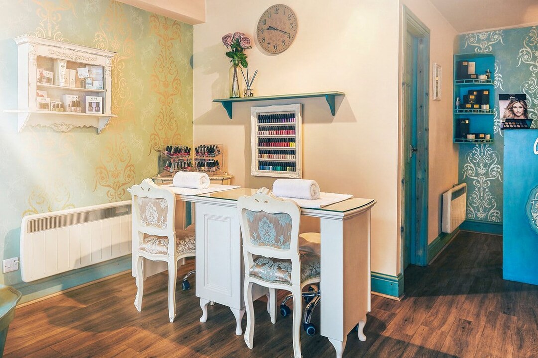 Double Manicure Desk With Moulded Panel Front - Supplied With Glass Top ...