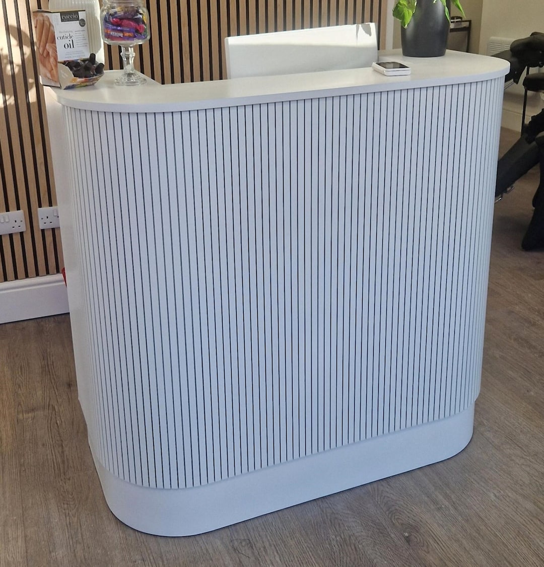 Luxury U Shape Curved Pleated Front Reception Desk for Salon or Retail ...