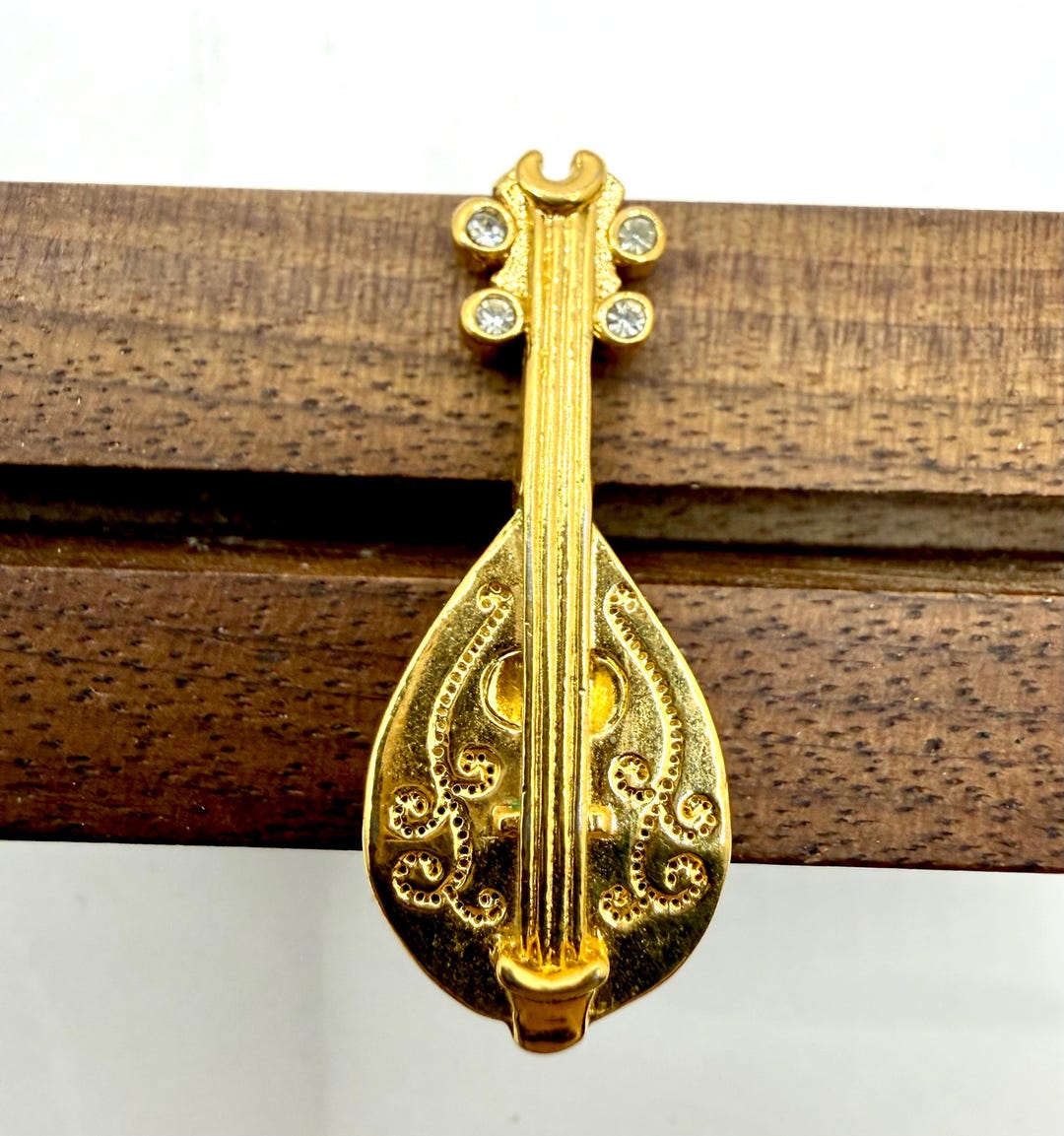 Vintage Vtg Avon Mandolin Tie Tack Pin 1.4” Gold Tone White Rhinestones ...