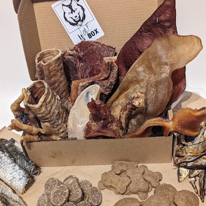 Large Wolf Box Natural Dog Treat Box With Long Lasting Chews, Dog Gift ...