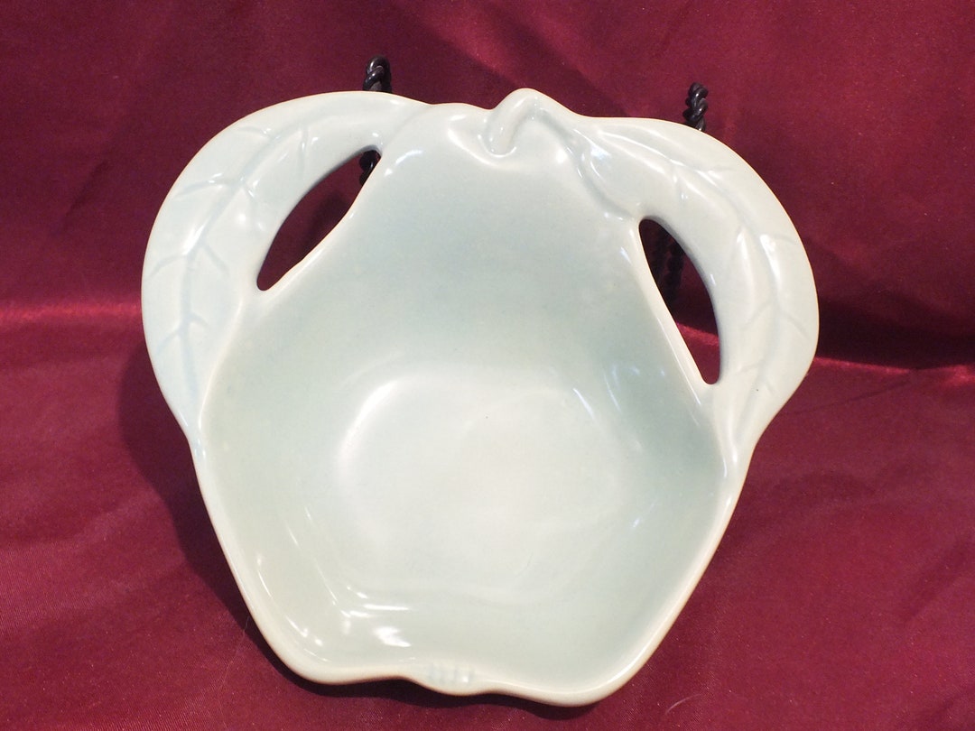 5 Encanto California Pottery Green Pear Bowls - Etsy