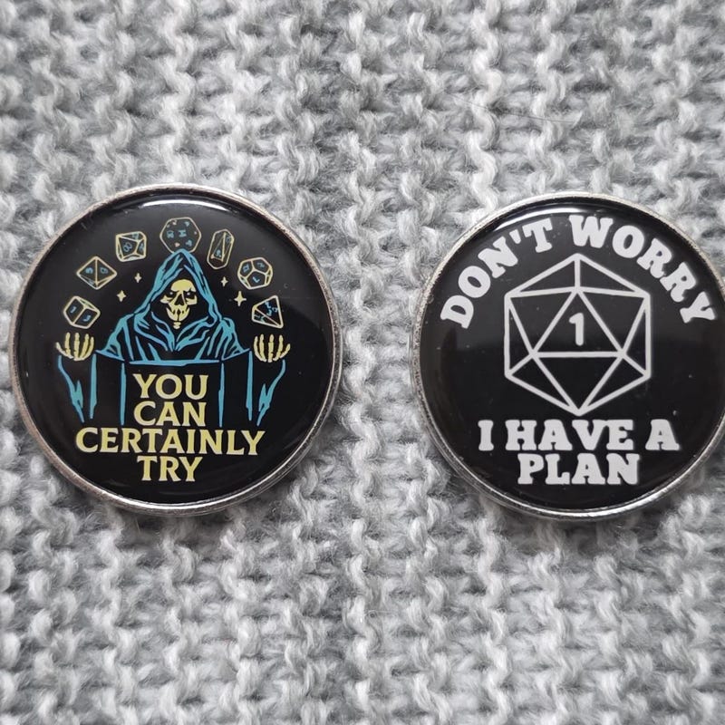 D20 Enamel Pin - Etsy