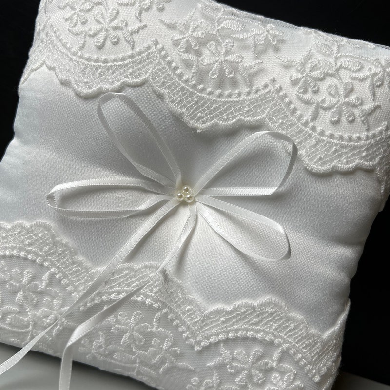 Ring Pillow - Etsy