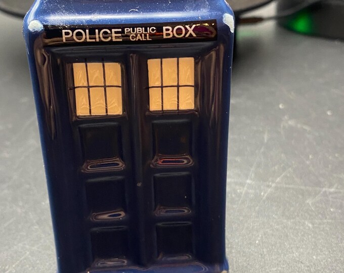 Dr Who Police Call Box Salt Shaker - Etsy
