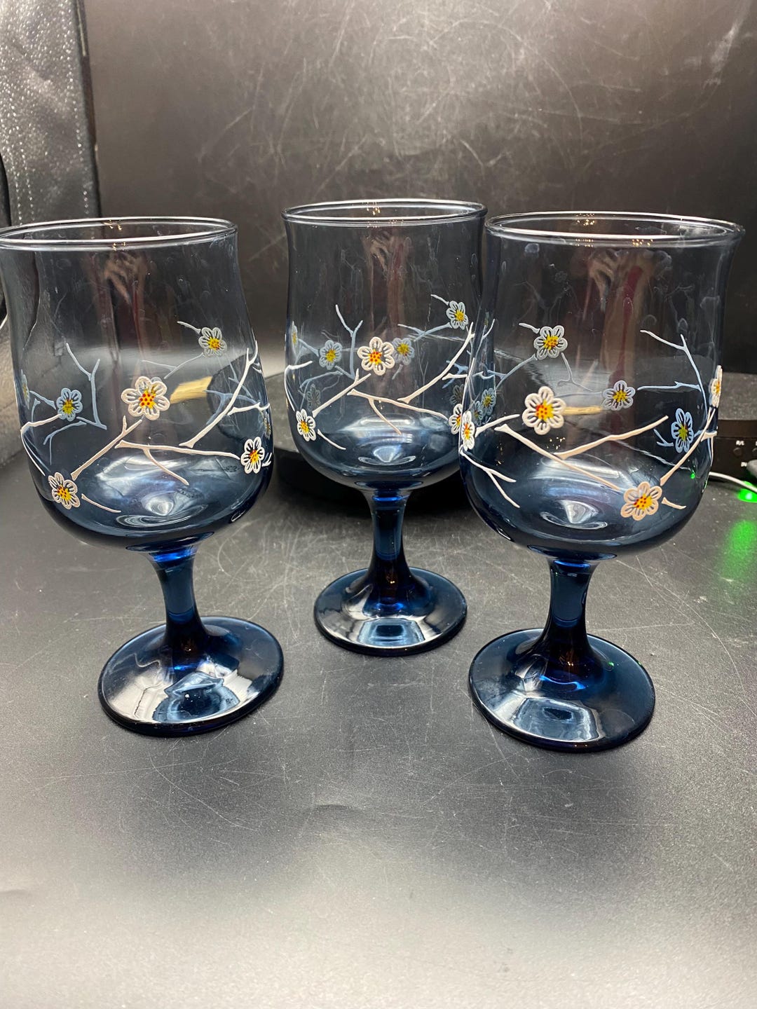 Libbey Glass Smokey Blue Daisy Water Goblet - Etsy