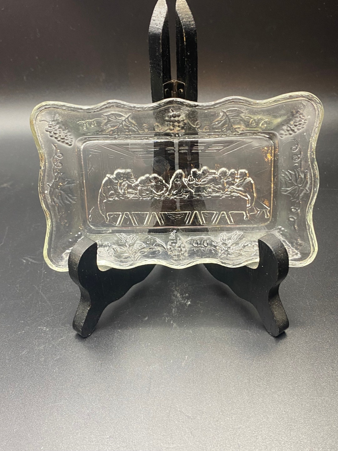 Tiara Small Lords Supper Plaque in Clear - Etsy