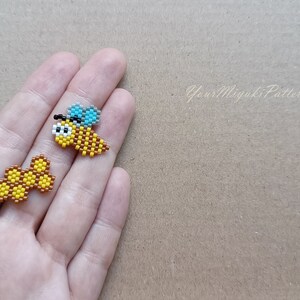 Bee Beading Brick Stitch Pattern PDF, Tutorial Beading, Seed Bead Patterns, Beaded Bee, Beaded ...