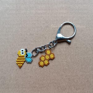 Bee Beading Brick Stitch Pattern PDF Tutorial Beading Seed Bead Patterns Beaded Bee Beaded ...