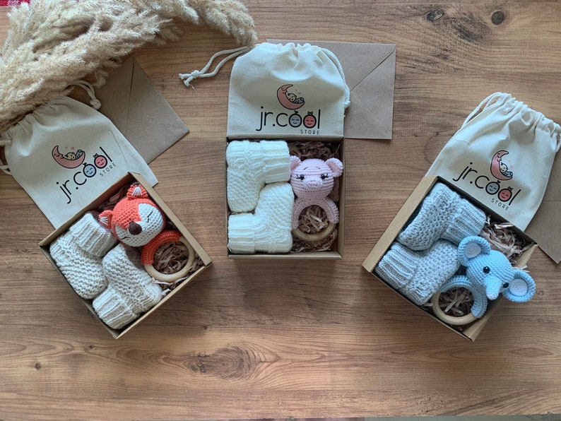 Handmade Newborn Baby Gift, Baby Gift Box, Knit Baby Shoes, Newborn ...