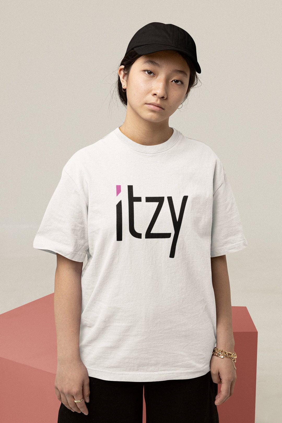 Itzy Logo Kpop Unisex T-shirt White - Etsy