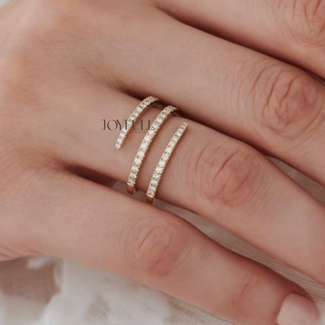 Classic Spiral Wedding Ring, Minimalist Ring, 10K Yellow Gold Plated ...