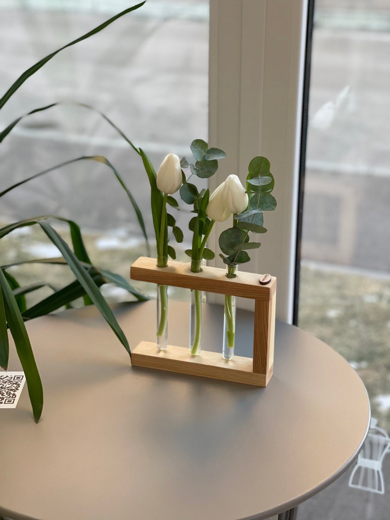 A Flower Stand in a Test Tube, Test Tube Vases, Propagation Stand ...