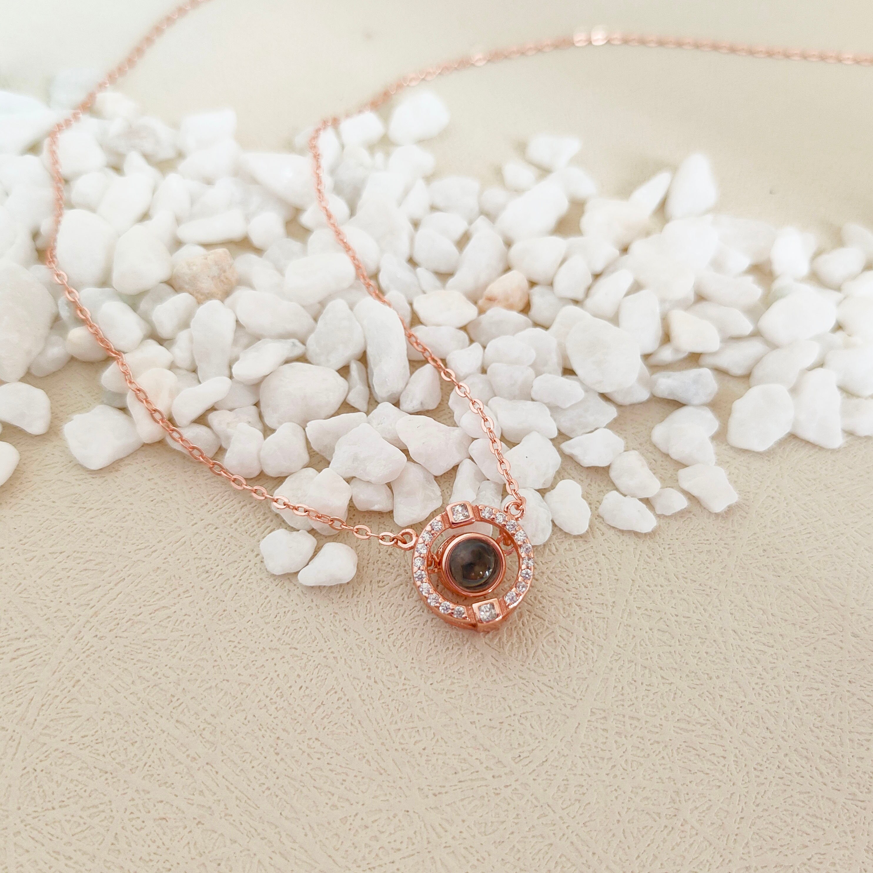 Custom Photo Projection Necklace,personaliz Projection Necklace,round ...