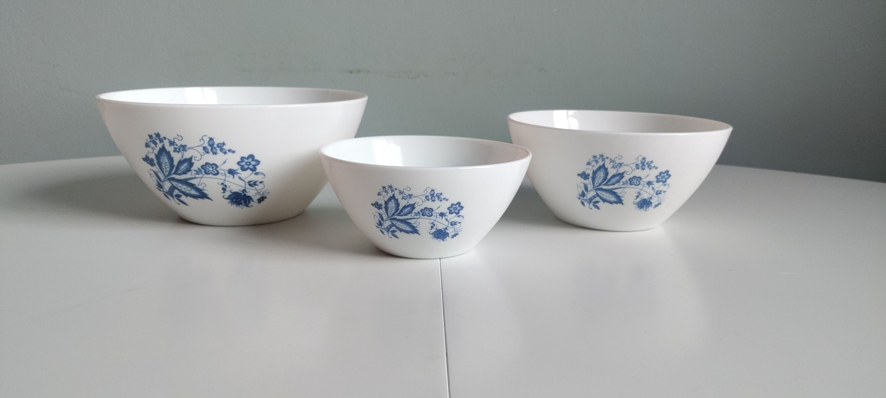 Vintage Set of Three Arcopal Bowls. One Large, One Medium and One Small ...
