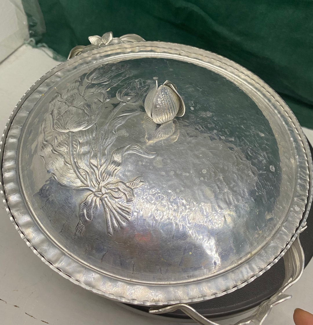 Vintage Hammered MCM Rodney Kent Hammered Aluminum Covered Casserole ...