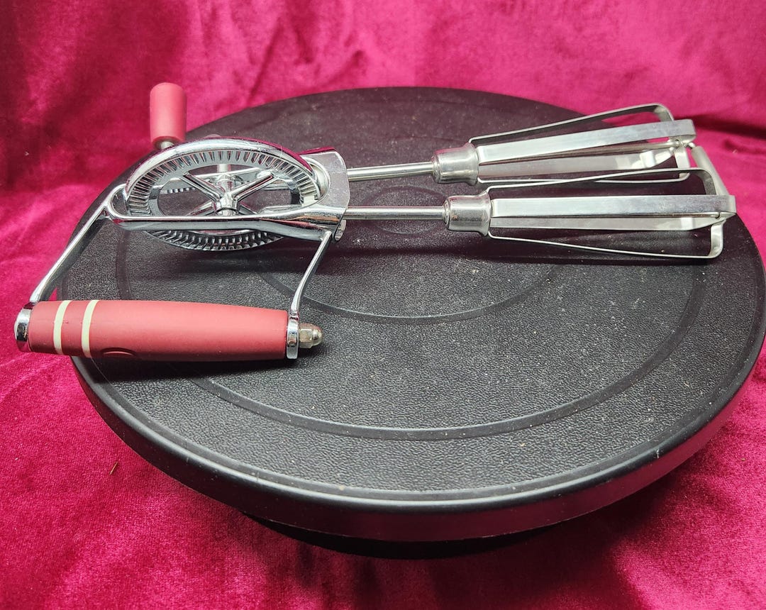 Vintage PD 10” Hand Crank Egg Beater With Red Handles – Sturdy Metal ...