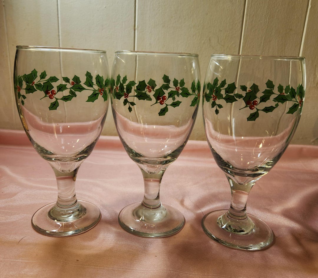 Vintage Set of 3 Greenbrier International “holly Berry” Glass Goblets ...