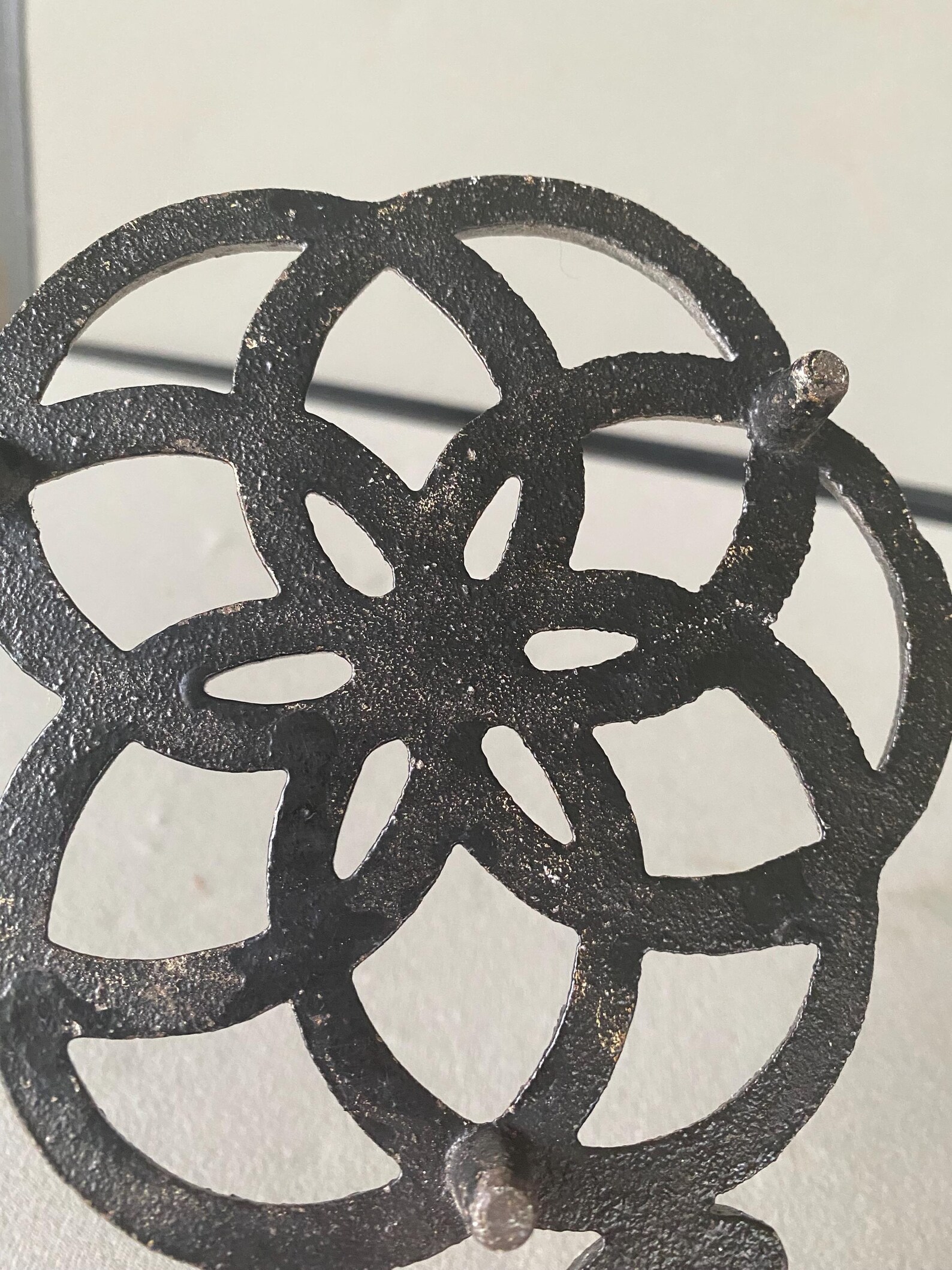 Vintage Cast Iron Trivet – Flower of Life Pattern – Raised 3-leg Design ...