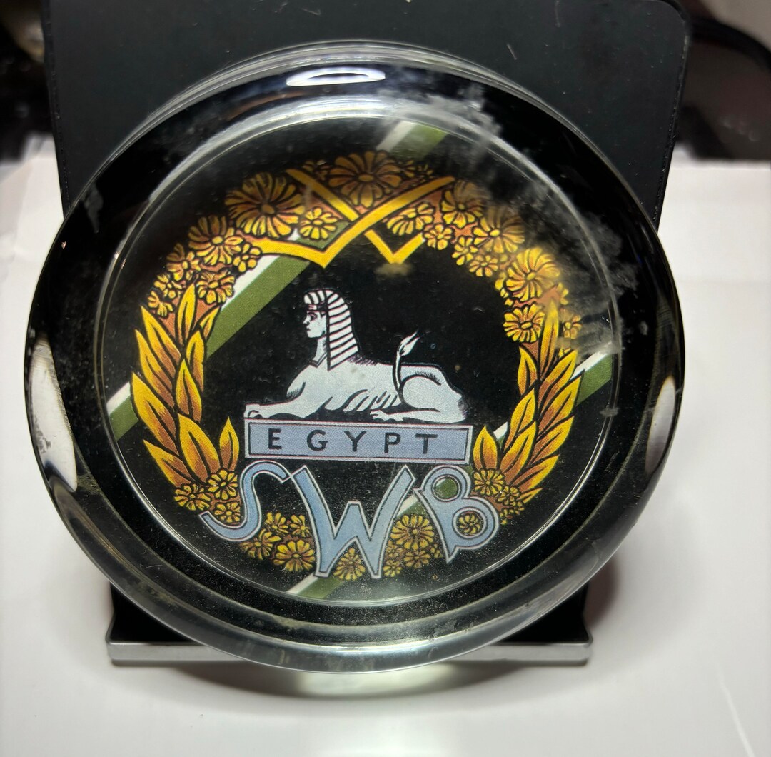British Army South Wales Borderers Glass Paperweight Souvenir, Military ...