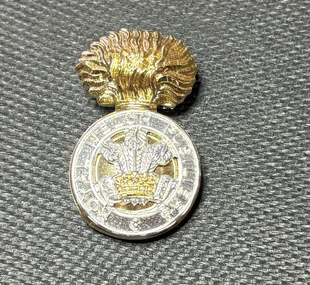 Royal Welch Fusiliers, Staybright/anodised Beret Badge, British Royal ...