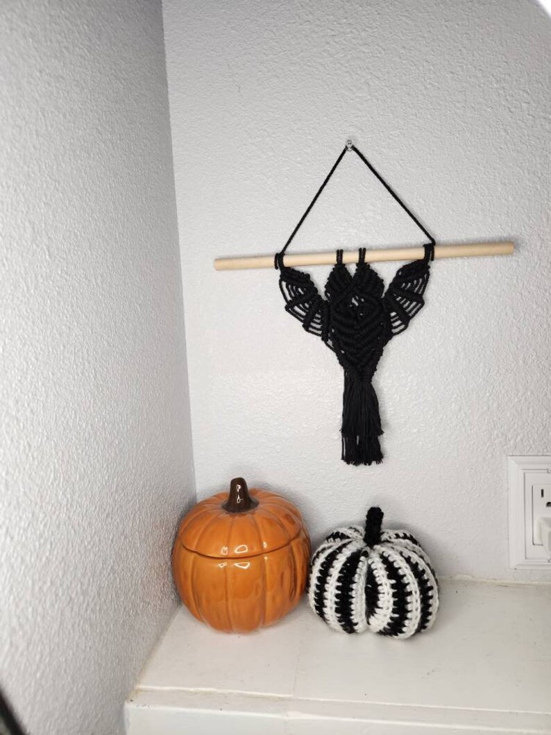 Macrame Bat Wall Hanging / Halloween Decoration / Bat Decor / Gothic ...
