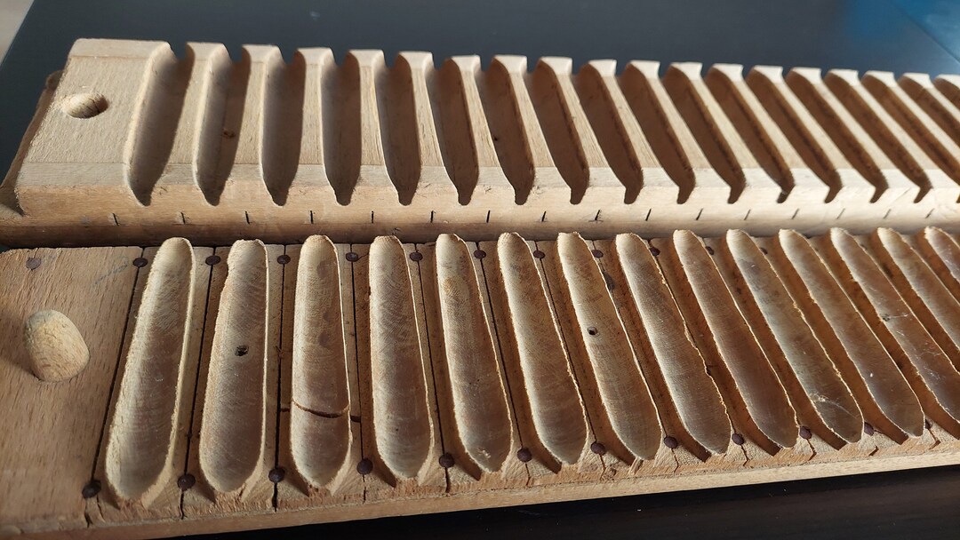 Large Wooden Dutch Cigar-mold for Ritmeester Cigars, Marked With No ...