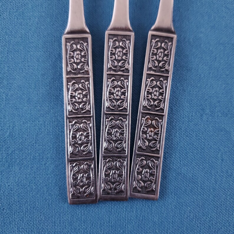 Stanley Roberts BURGUNTINE VELVET Black Accent Stainless Dinner Forks 7 ...