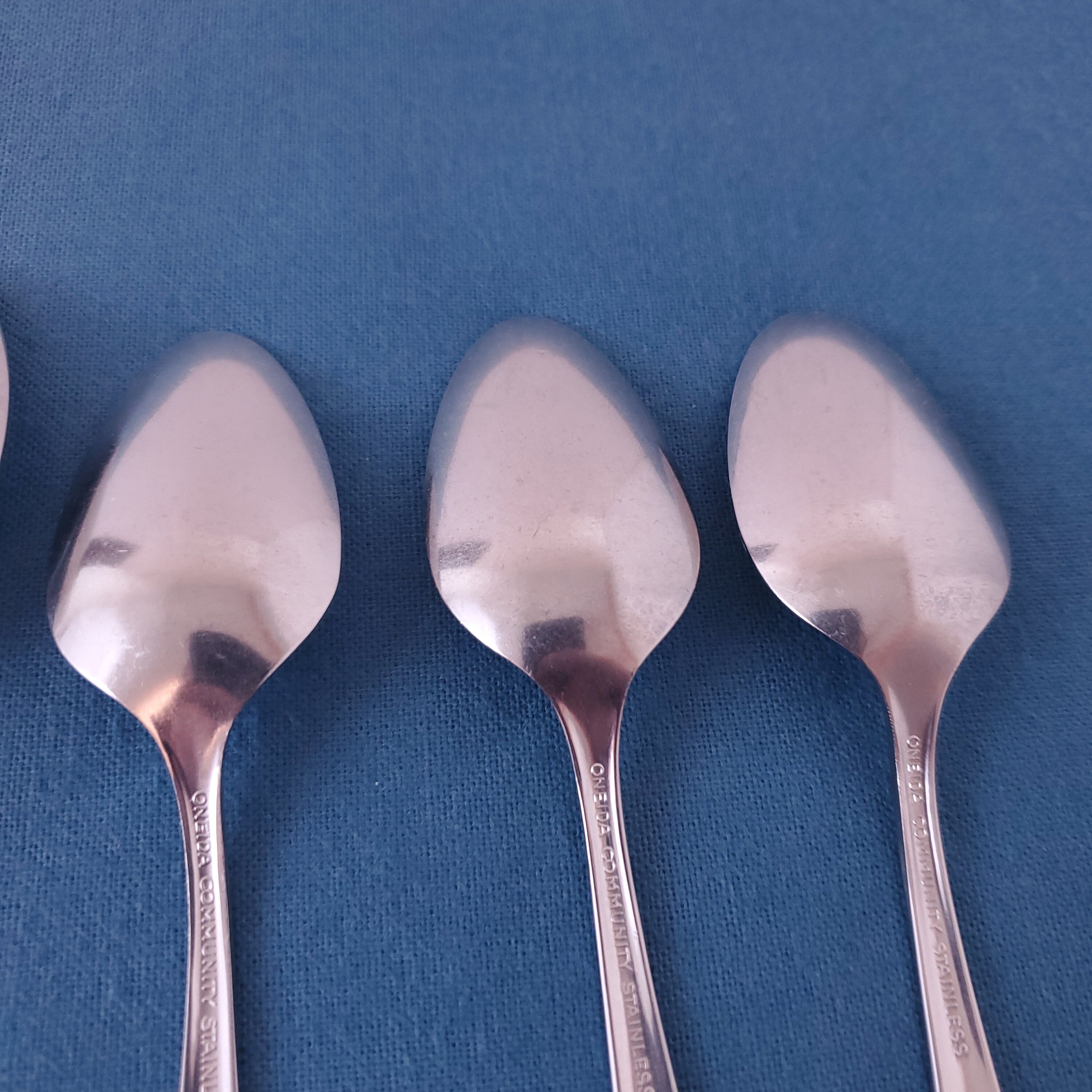 Oneida MY ROSE Stainless 2 Oval Soup Spoons 6 7/8 & 3 Teaspoons 6 1/8 ...