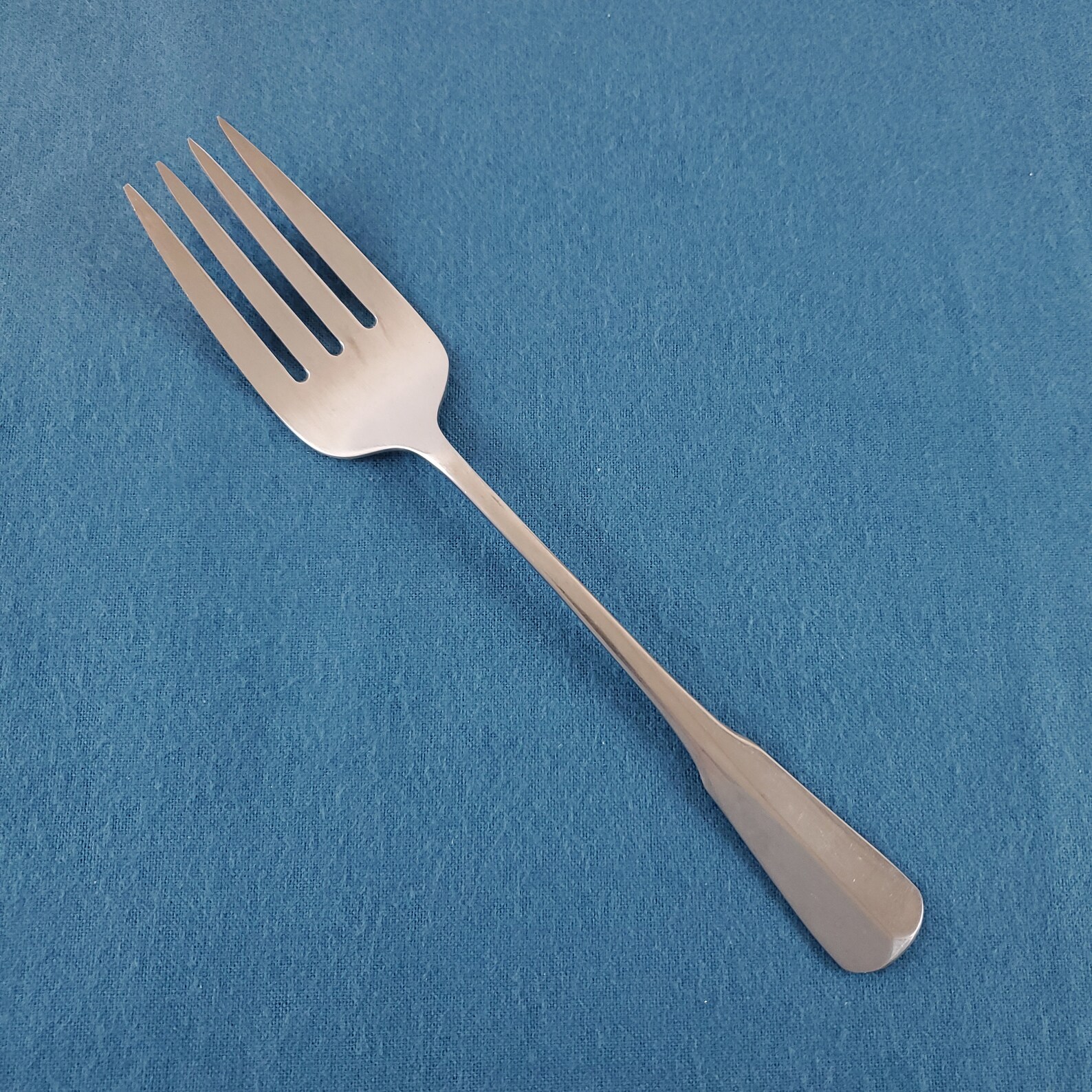 Oneida COLONIAL ARTISTRY Satin Stainless Serving Pieces Serving Spoons ...