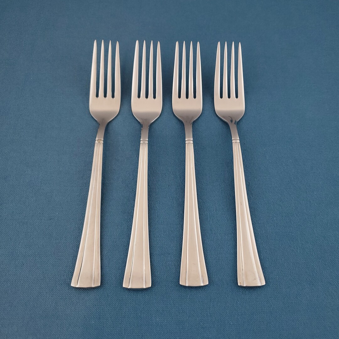 Cuisinart GEO Stainless Ribbed W Raised Tip ~ Salad Fork 7 1/4 ...
