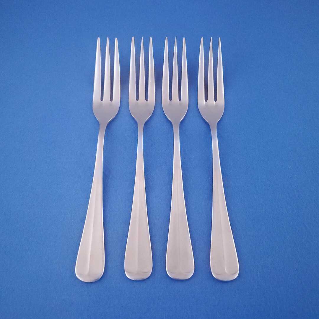 Oneida Northland POST ROAD ~ Stainless Dinner Fork 7 1/4" ~ 3 Tines ~ Beautiful Vintage Flatware ...