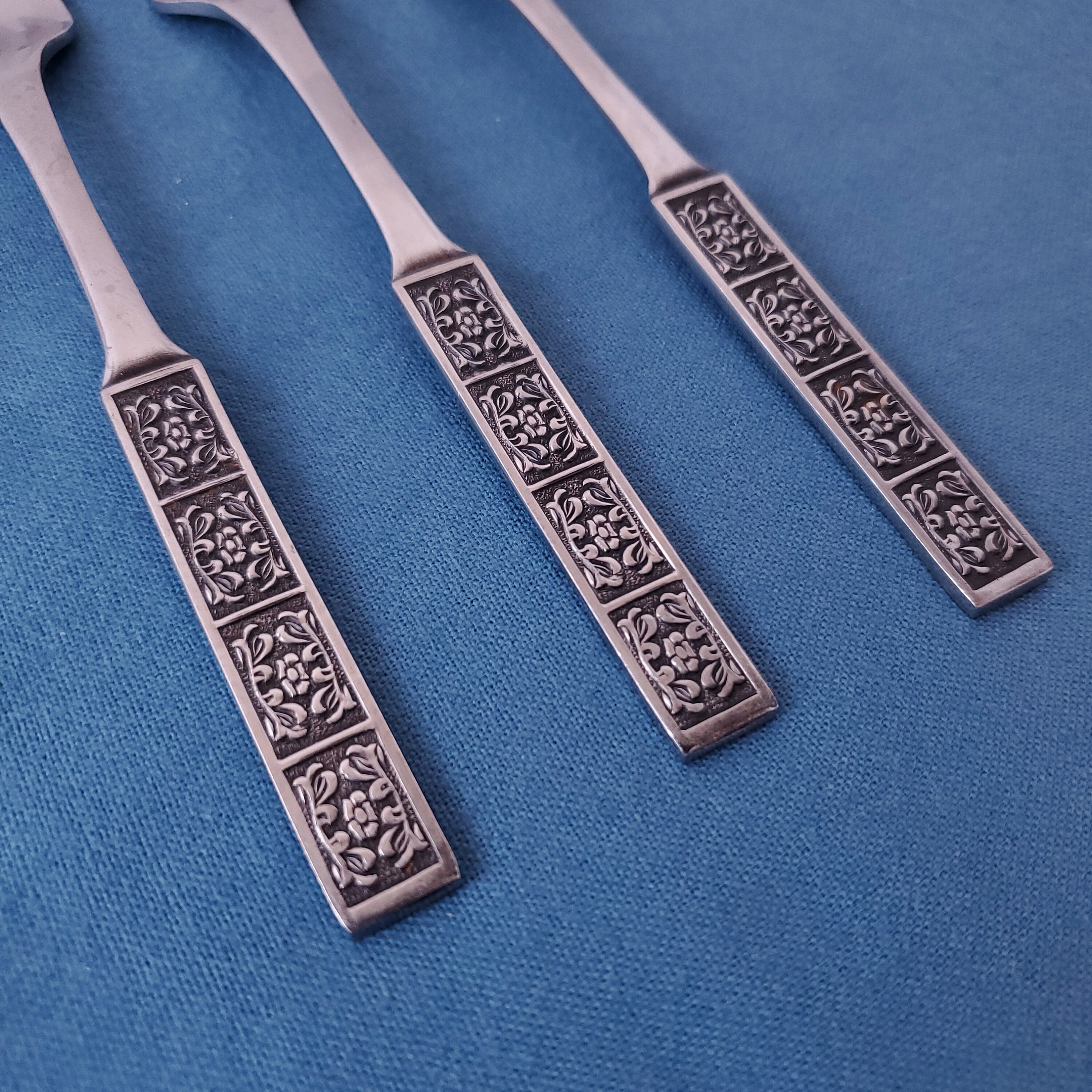 Stanley Roberts BURGUNTINE VELVET Black Accent Stainless Dinner Forks 7 ...