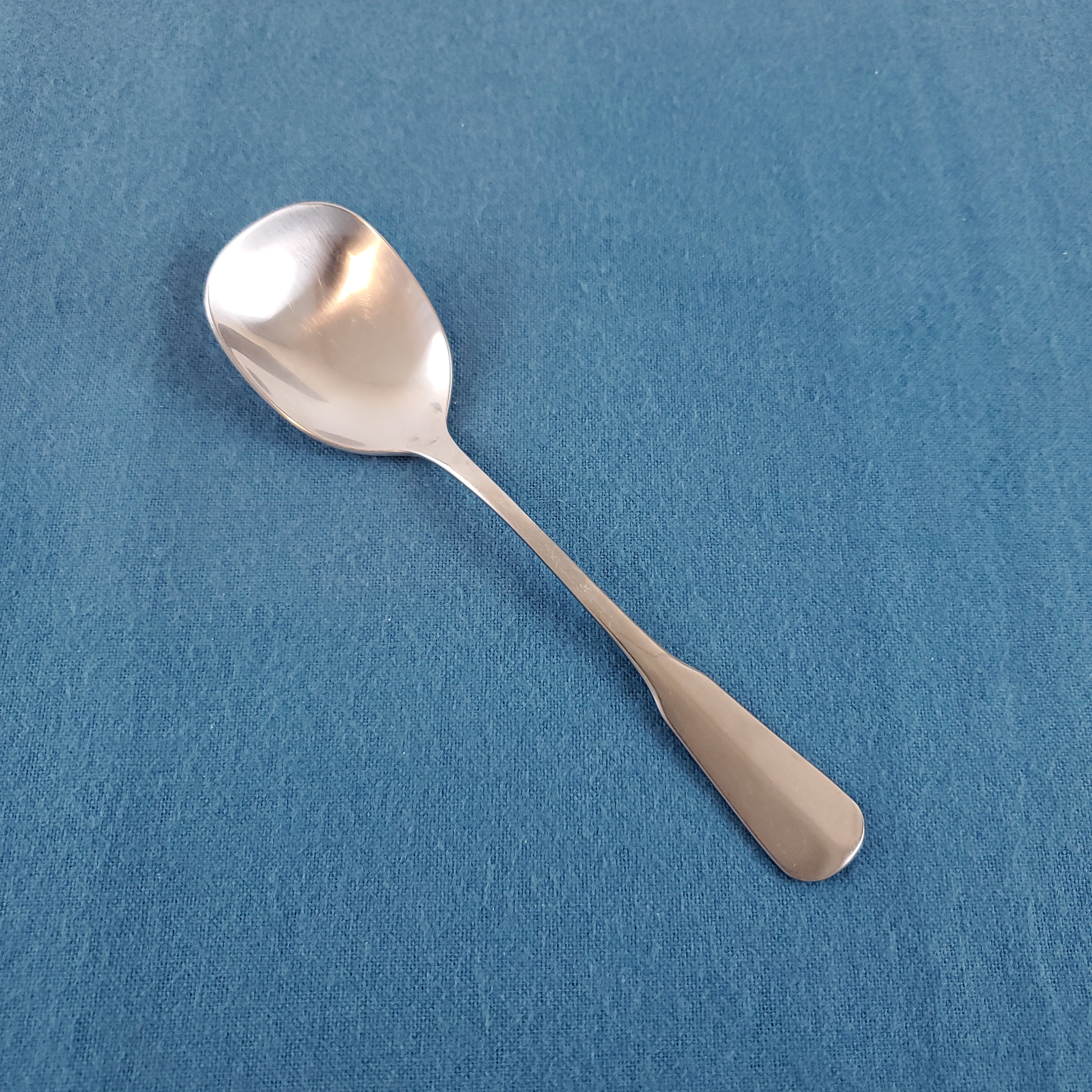 Oneida COLONIAL ARTISTRY Satin Stainless Serving Pieces Serving Spoons ...